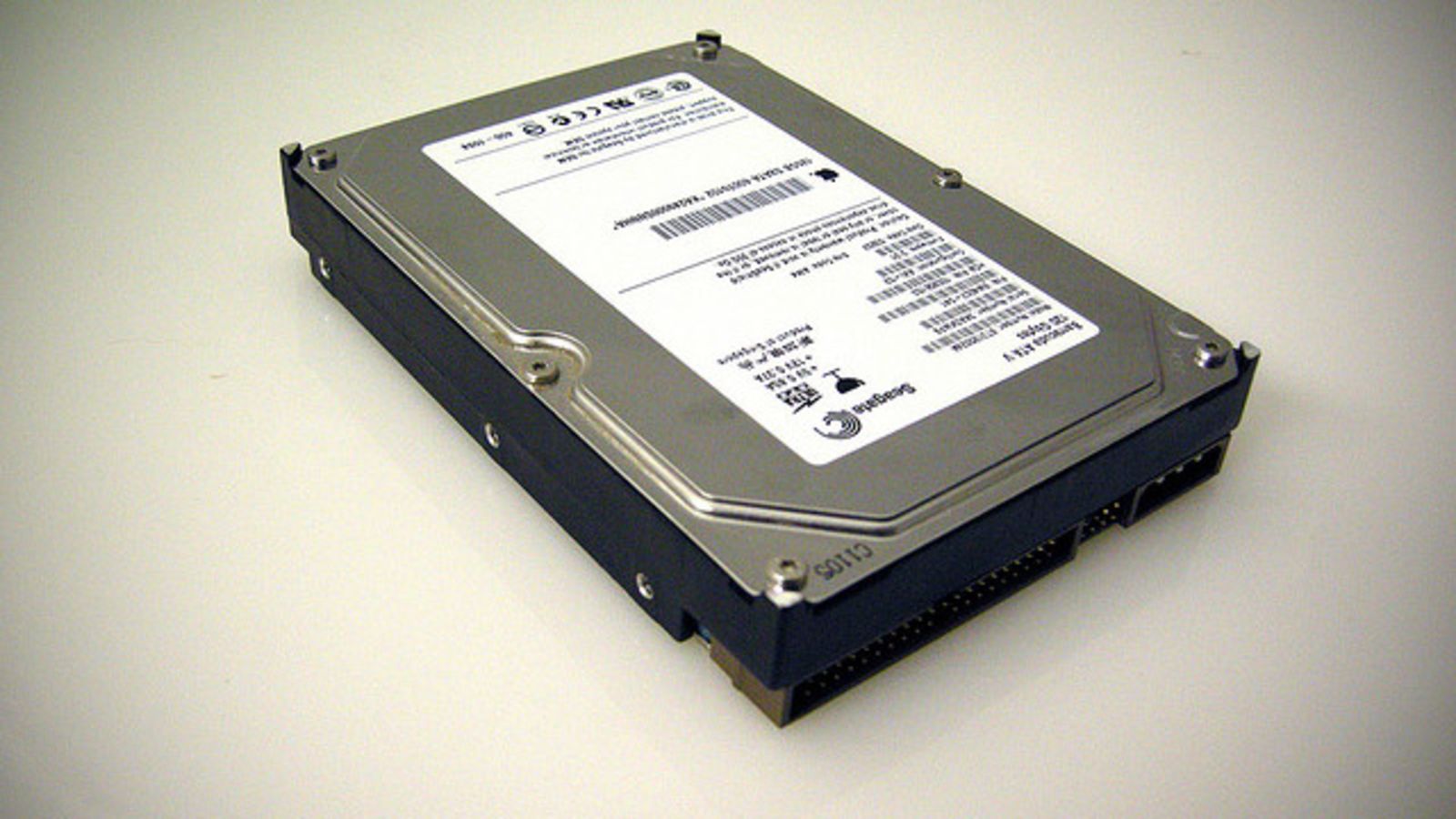 Pengertian Storage Beserta Fungsi, Contoh dan Jenisnya (Lengkap)